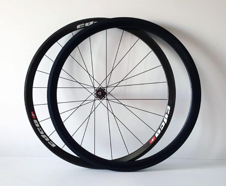 Carbon velg vervangen - Carbon Racing Cycle Sports | Racefietswielen