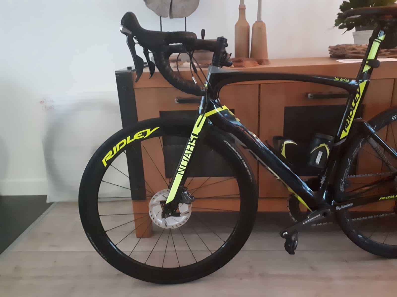 Foto's - Carbon Racing Cycle Sports | Racefietswielen