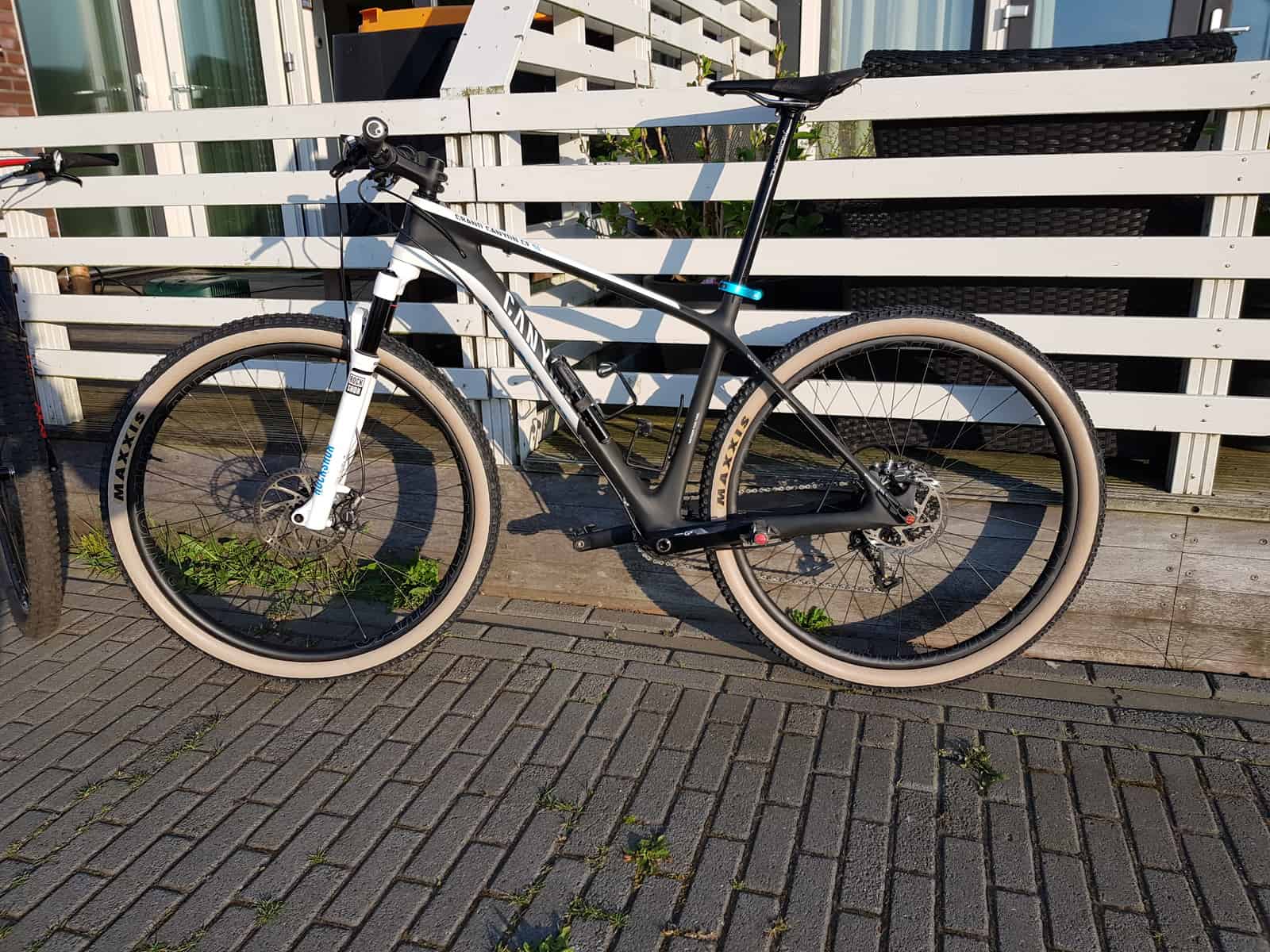 Foto's - Carbon Racing Cycle Sports | Racefietswielen